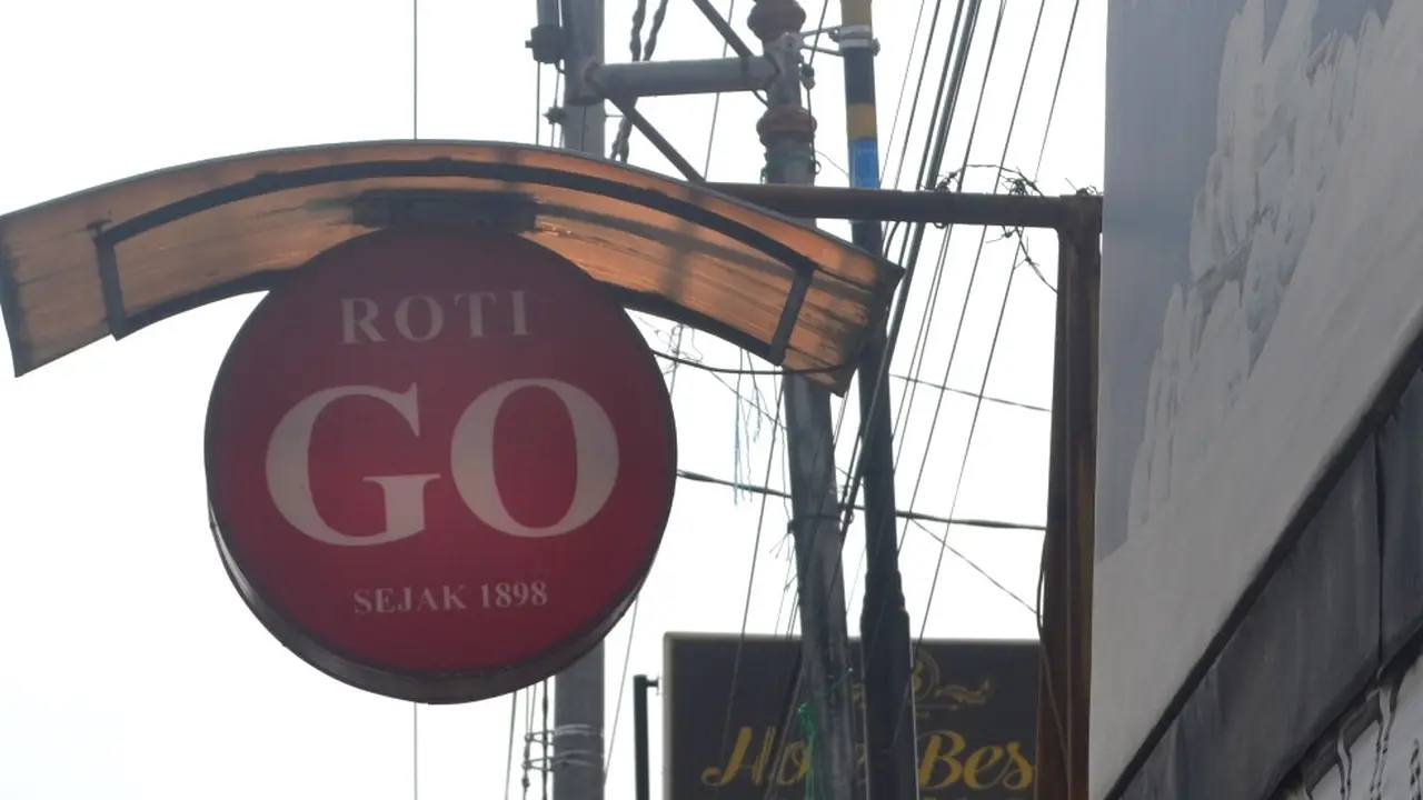 Selain Holland Bakery, Ini Toko Roti yang Terkenal dan Legendaris di ...