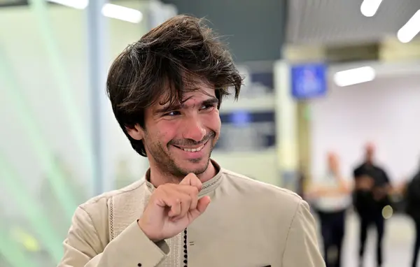 Beda Ekspektasi, Ini 6 Meme Susahnya Bila Sudah Dewasa yang Bikin Pilu ...