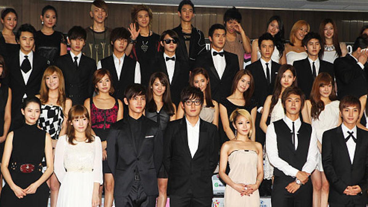 Rencana Artis SM Entertainment Rayakan Imlek - ShowBiz Liputan6.com