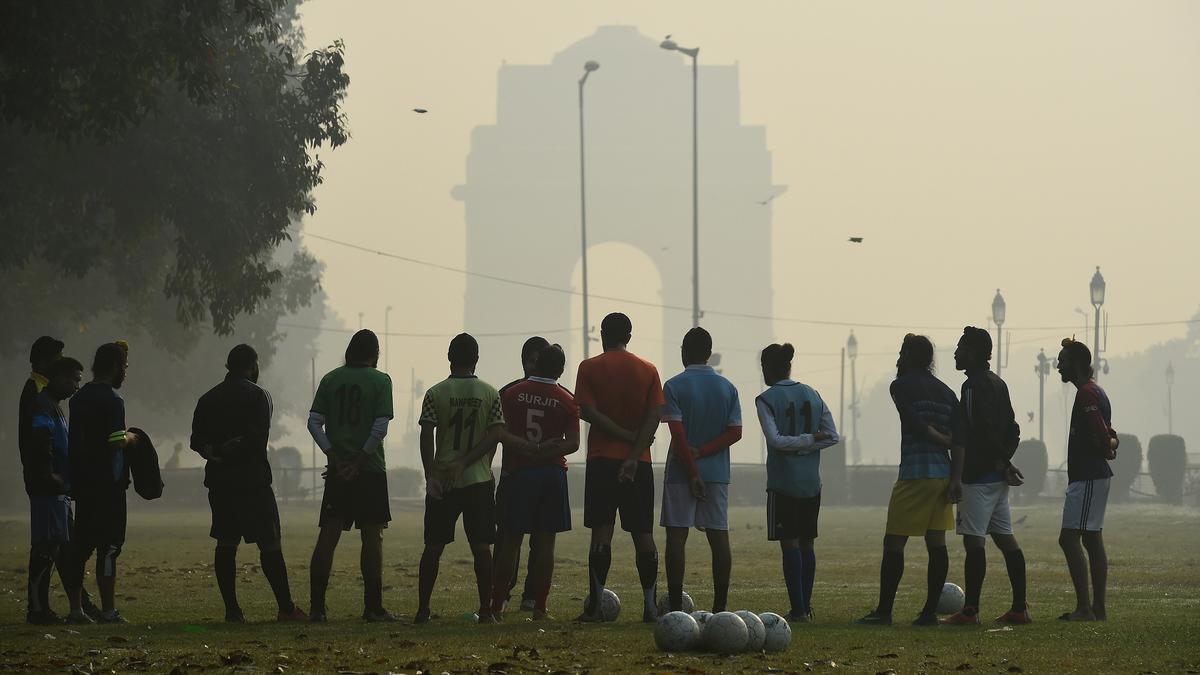 FOTO: Kabut Asap Tebal Selimuti Kota New Delhi - Foto Liputan6.com