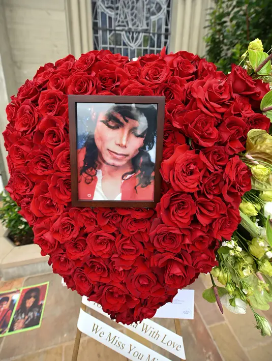FOTO: Memperingati 10 Tahun Kematian Michael Jackson - Foto Liputan6.com