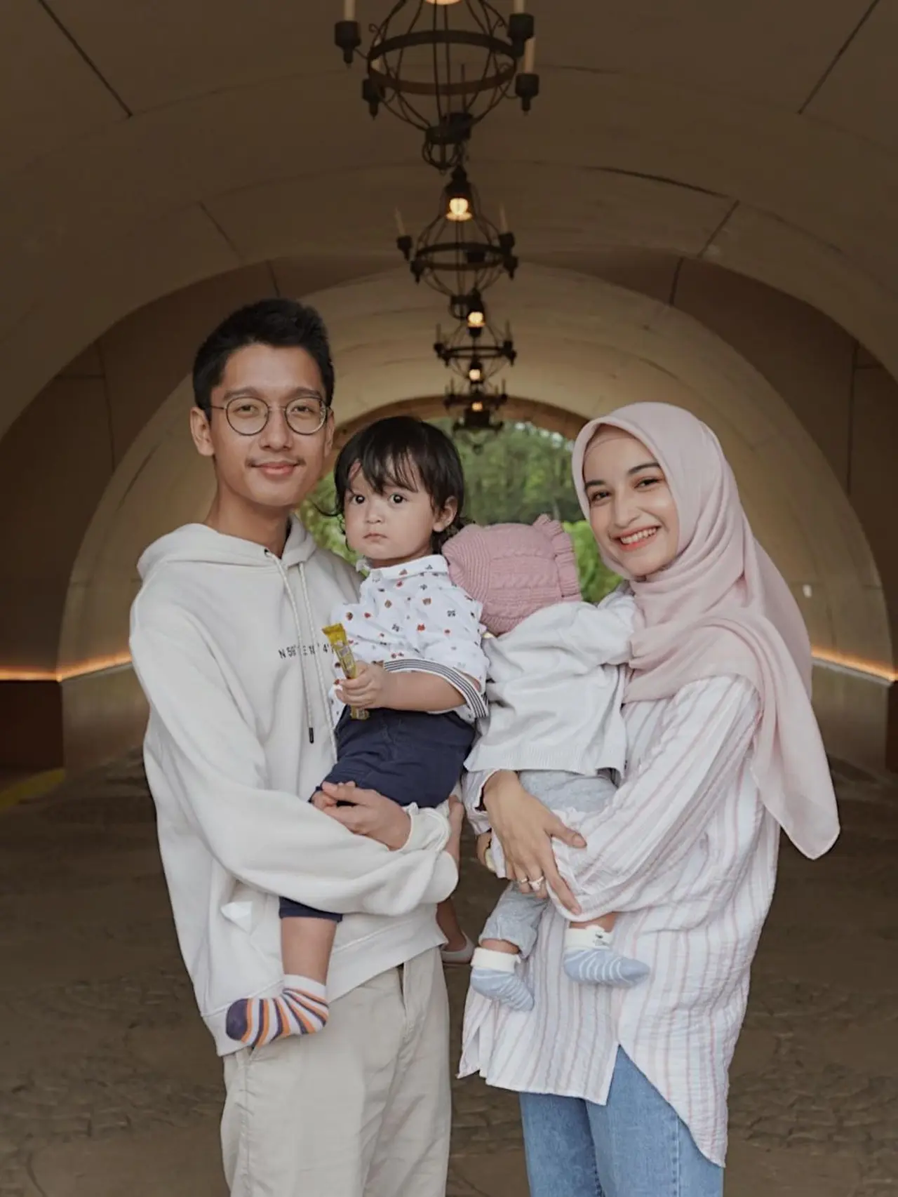 6 Potret Cut Intan Nabila, Atlet Anggar Disebut Kembaran Shireen ...