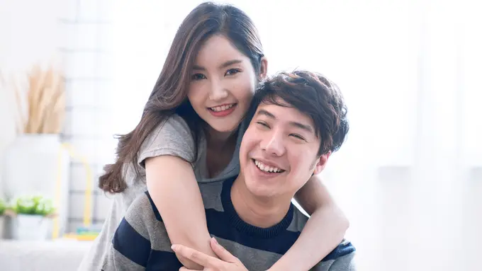 7 Sikap Penuh Kasih Sayang yang Sangat Disukai Pria - Relationship Fimela.com