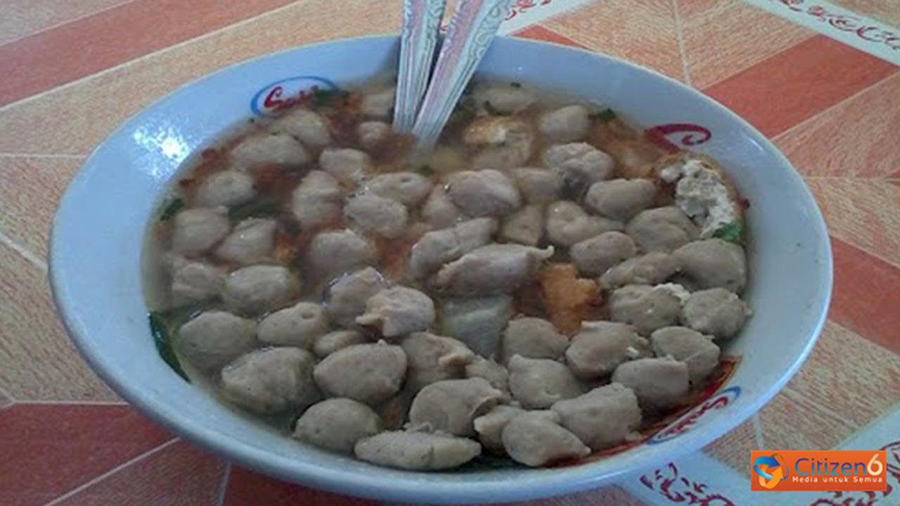 Semangkok Bakso Berisi 50 Butir 'Kerikil'