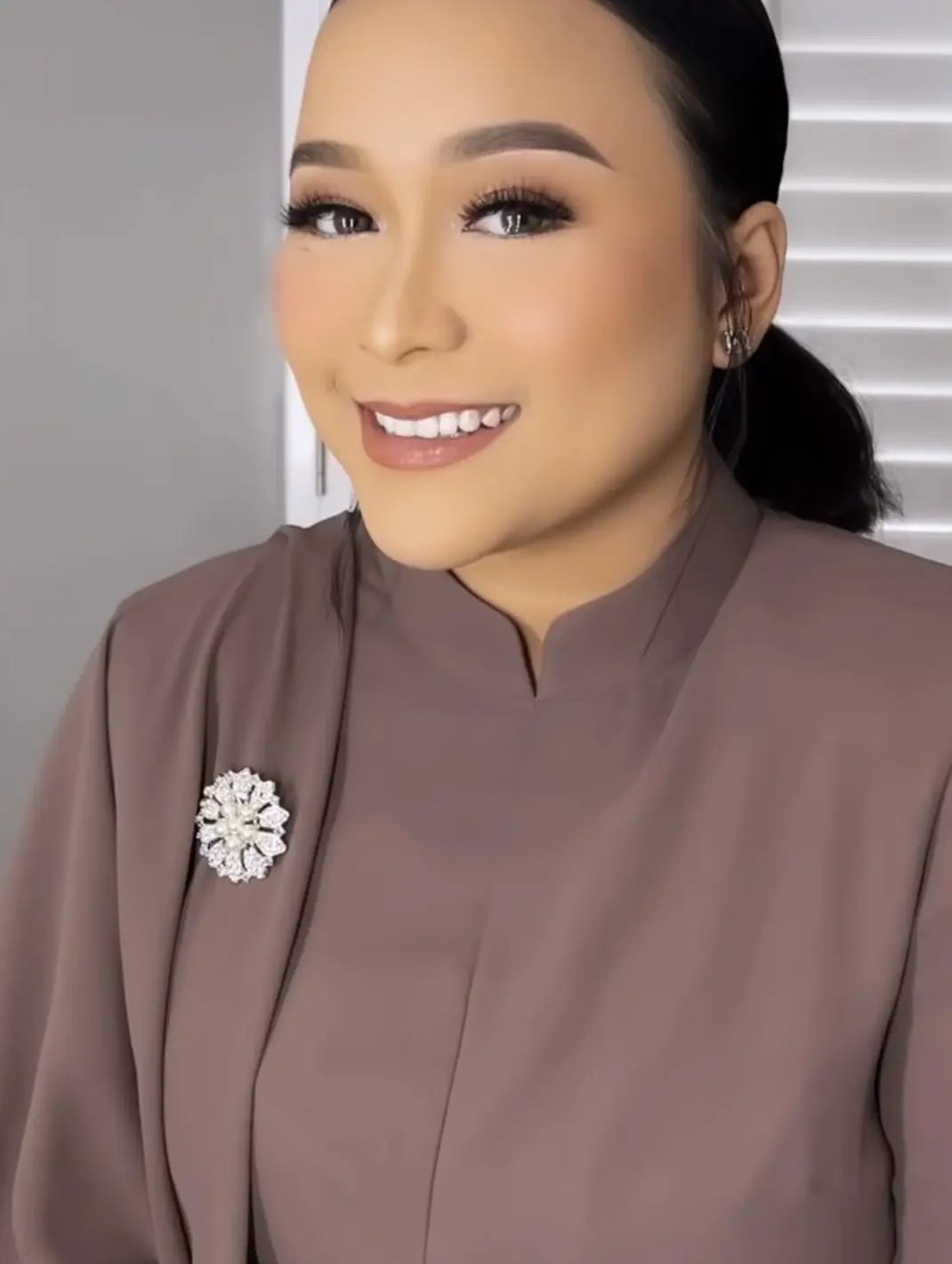 6 Adu Gaya Adik Kandung Dan Calon Adik Ipar Ayu Ting Ting Saat Hadir Di 0996