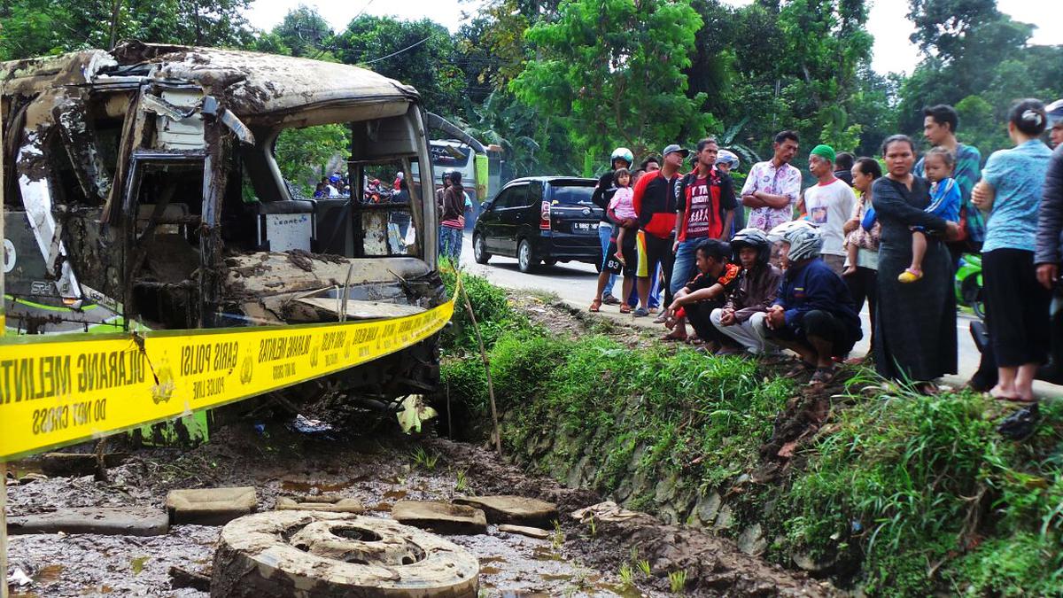 Sopir Bus Maut di Pemalang Terancam Jadi Tersangka - Regional Liputan6.com