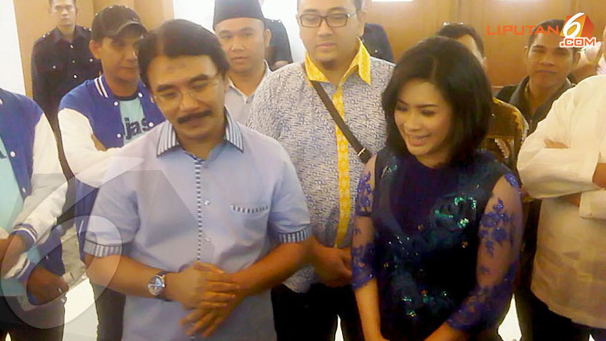 Belajar Politik, Ikke Nurjanah Berguru Pada Adhyaksa Dault - ShowBiz Liputan6.com