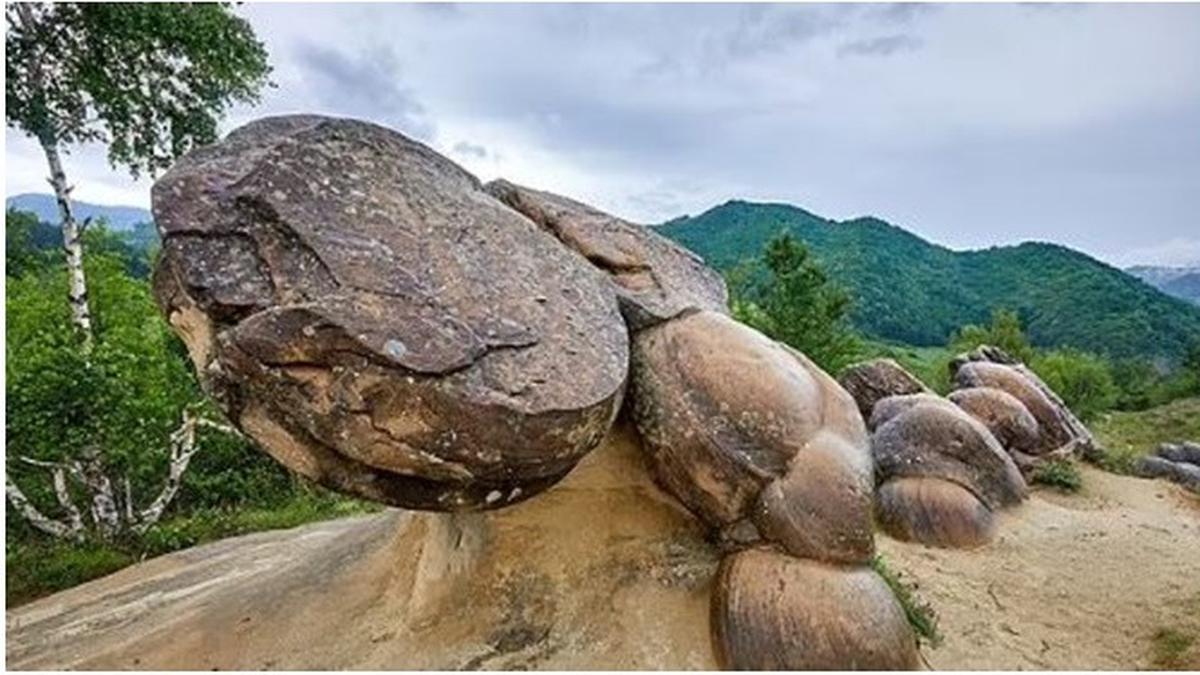 Batu Ini 'Beranak' dan Bergerak Setiap Seribu Tahun Sekali, Bak Hidup ...