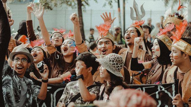Millennial VS Gen Z, Berikut Perbedaan Antara Keduanya