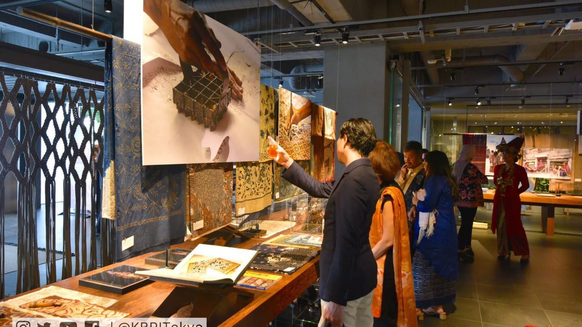 KBRI Tokyo Gelar Pameran Exploring the Beauty of Indonesia di Tokyo ...