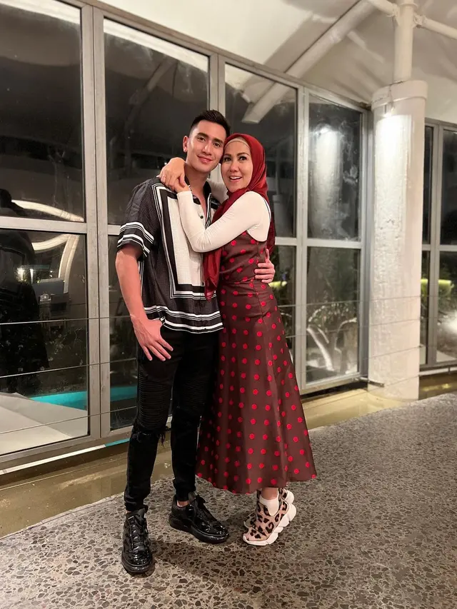 Verrell Bramasta Merasa Gagal Jadi Anak, Sedih Lihat Venna Melinda ...