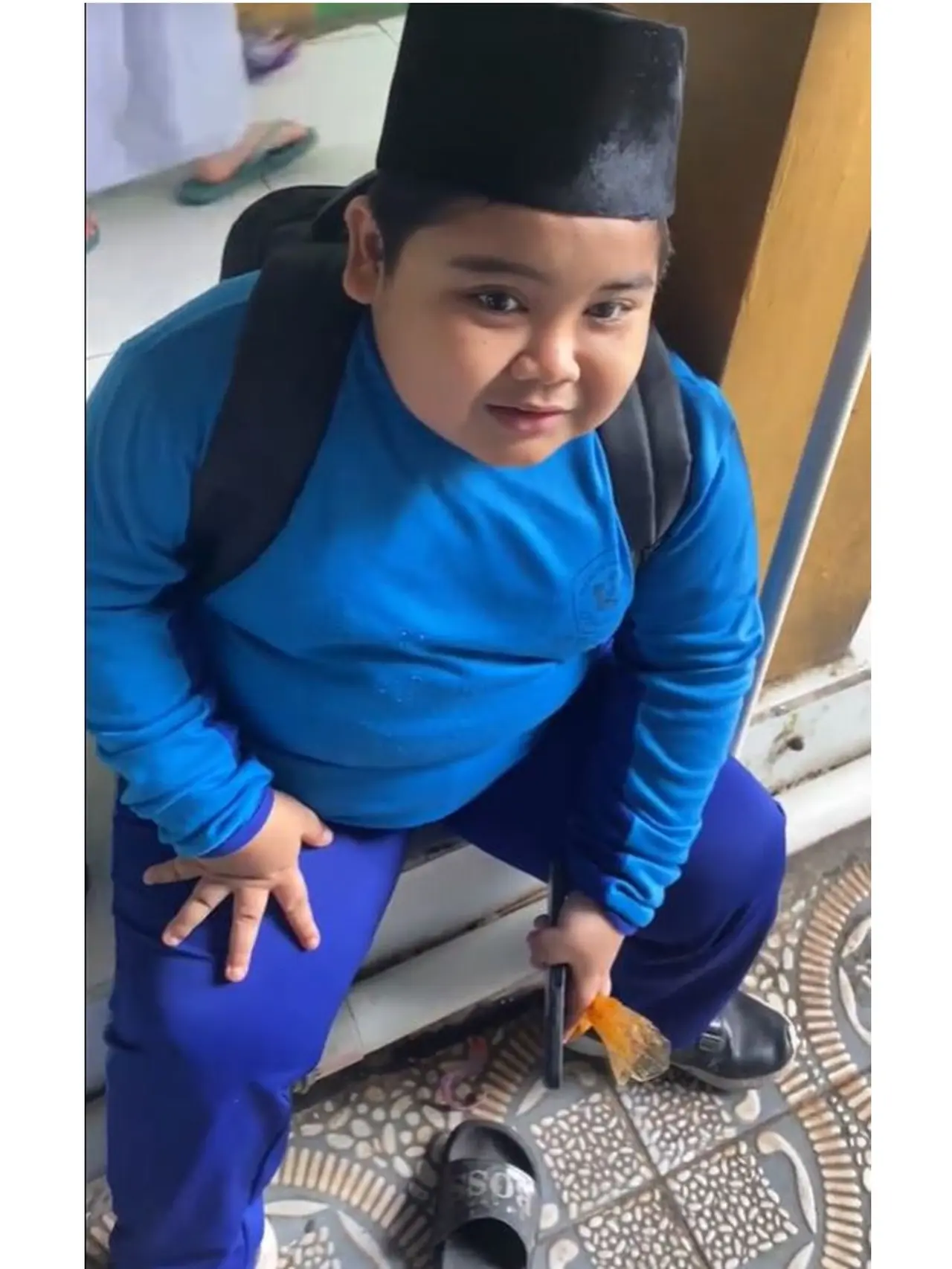 6 Potret Bocah Mirip Karakter Russell di Film Up, Jadi Siswa SMP yang Aktif - Hot Liputan6.com