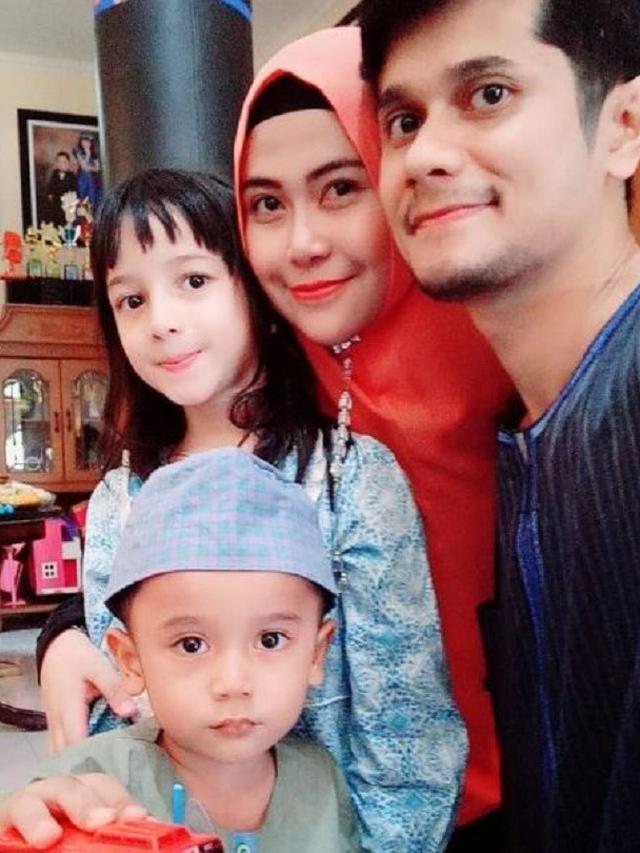 6 Potret Ferdi Ali Bintang Mega Series Suara Hati Nur Bareng Keluarga ...