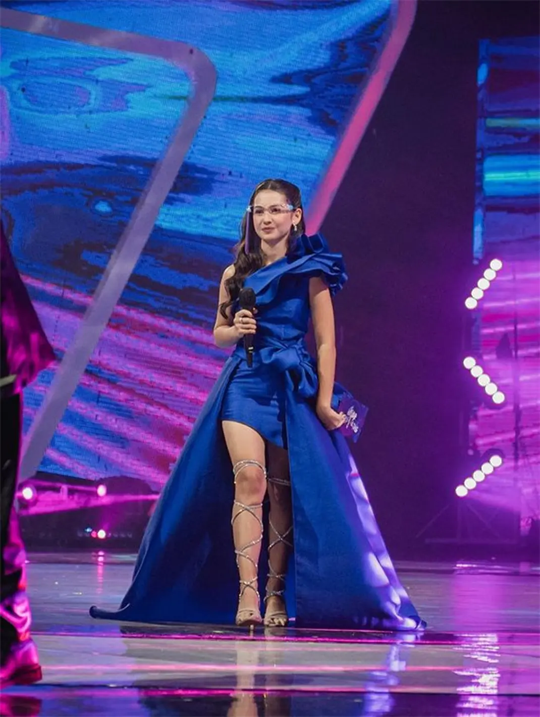 Mengenal Sandrinna Michelle, Artis Berprestasi Usia 15 Tahun Raih ...