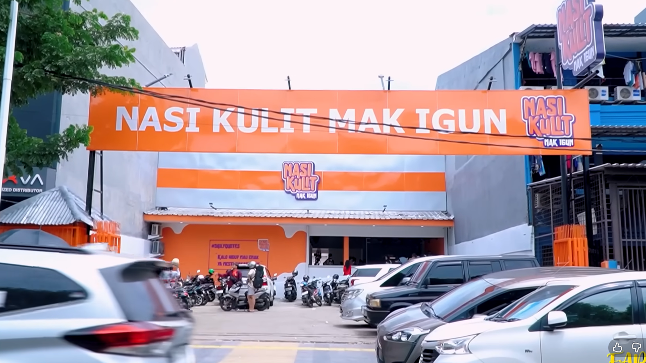 Desain Warung Makan Nasi Kulit Ayam Ivan Gunawan, Konsep Food Court ...