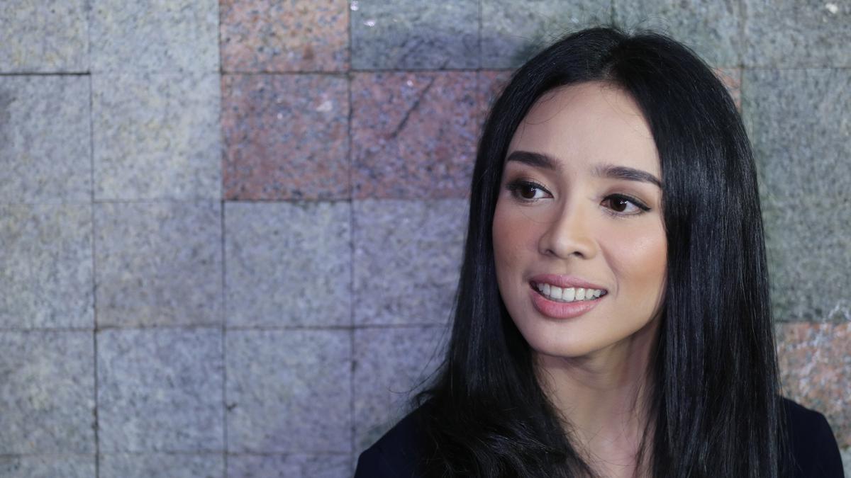 Dea Ananda Dingatkan Suami Agar Lebih Feminin - Entertainment Fimela.com