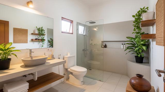 8 Desain Kamar Mandi Bersih dan Estetik, Cocok untuk Rumah Minimalis