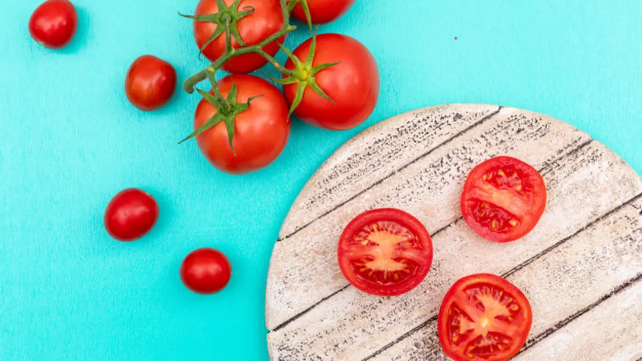 10 Manfaat Masker Tomat untuk Kulit dan Cara Membuatnya - Hot Liputan6.com