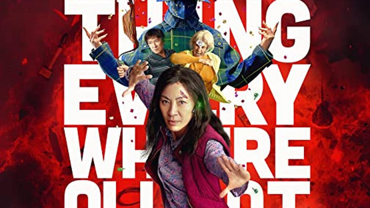 Everything Everywhere All at Once adalah Film Tahun 2022, Menang Piala ...