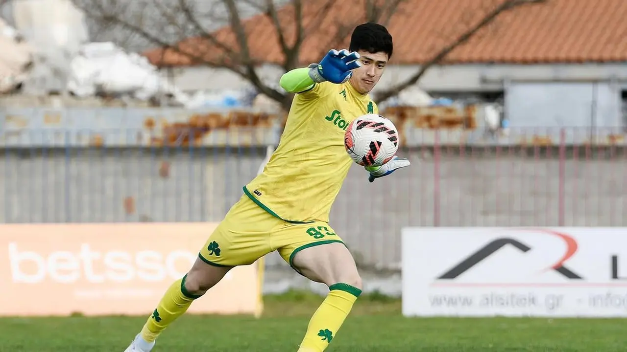 Cyrus Margono, Kiper Keturunan Indonesia Bakal Main di Klub Ini usai ...