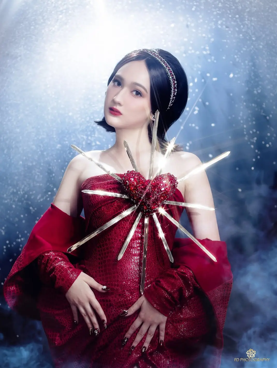Pemotretan Laura Moane Bertema Snow White, Pancarkan Pesona Bak ...