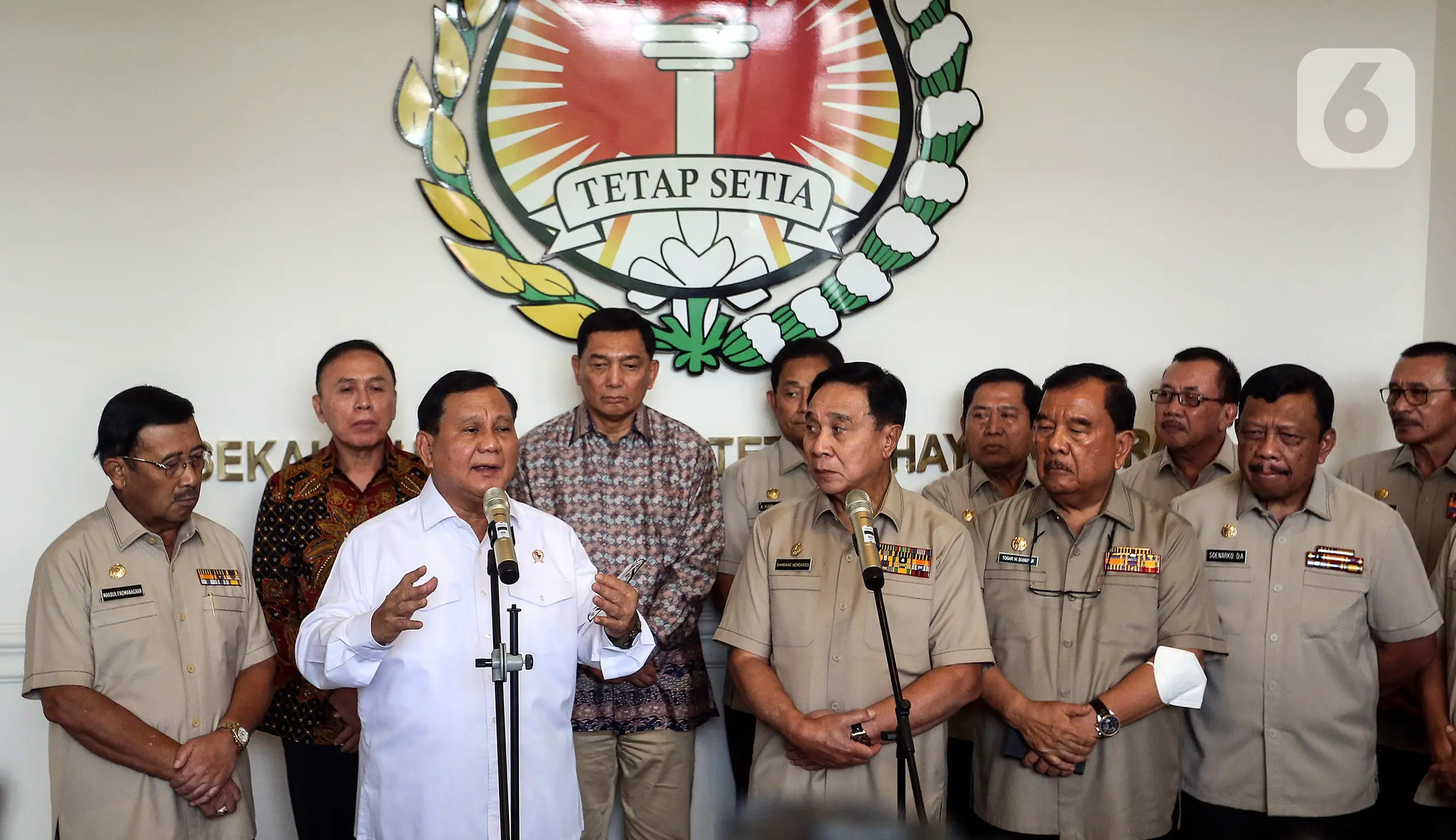 Didampingi Iwan Bule, Prabowo Subianto Silaturahmi ke Persatuan ...