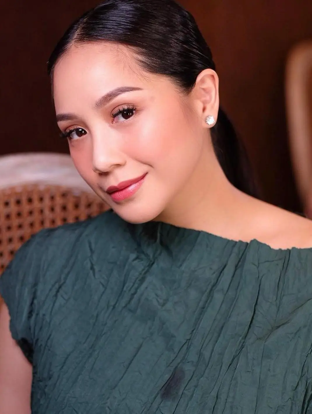 7 Inspirasi Gaya Makeup ala Nagita Slavina, dari Natural hingga Bold - Photo Fimela.com