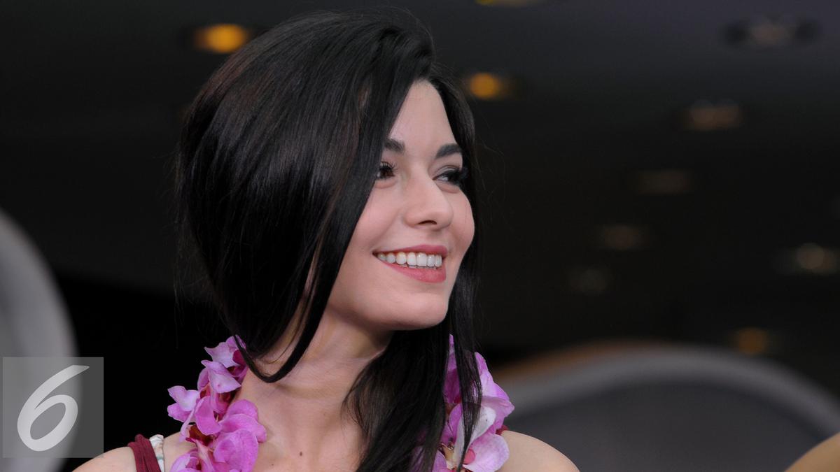 Ini Wajah Menggemaskan Gulcin 'Zeynep' Tuncok saat Masih Kecil ...