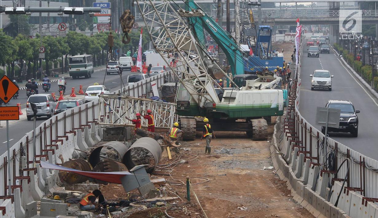 PHOTO: Mulai Masuk Kuningan, Proyek LRT Membelah Jalan Rasuna Said ...