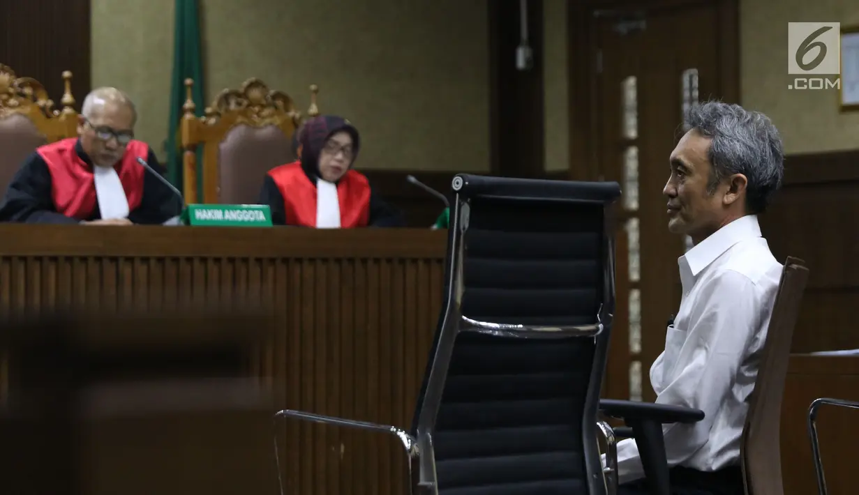 FOTO: Mantan Bos Lippo Group Eddy Sindoro Jalani Sidang Dakwaan - Foto ...
