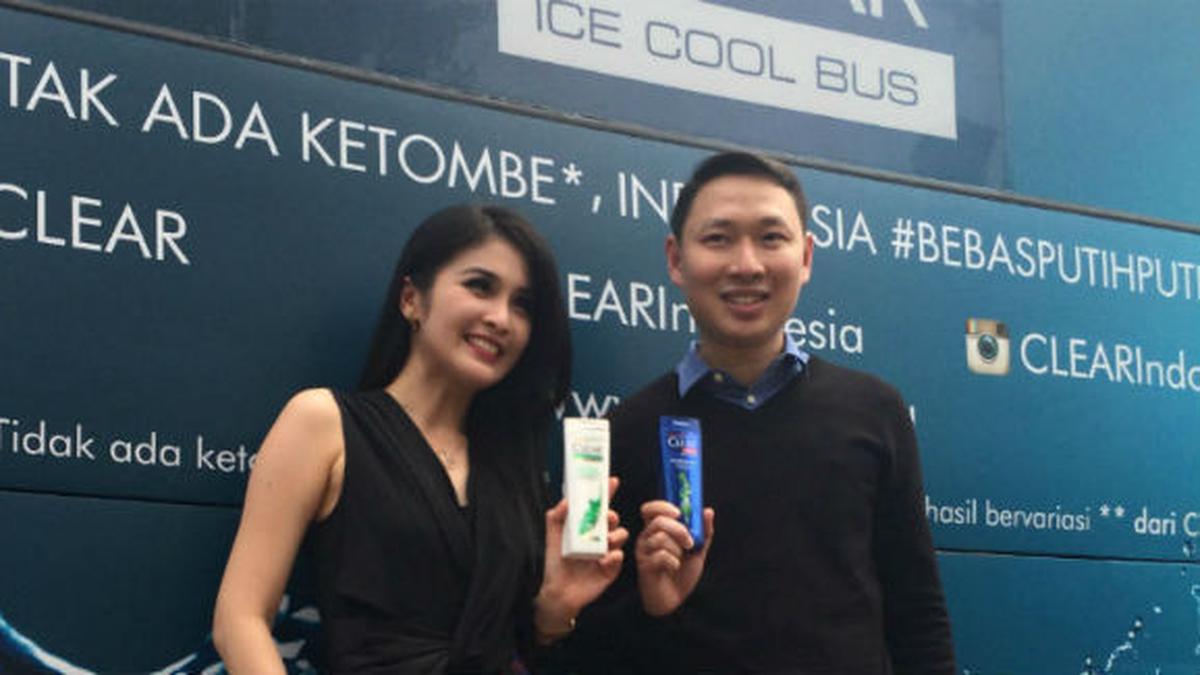 Bebas Ketombe Seperti Sandra Dewi di CLEAR Ice Cool Bus Medan - Fashion ...