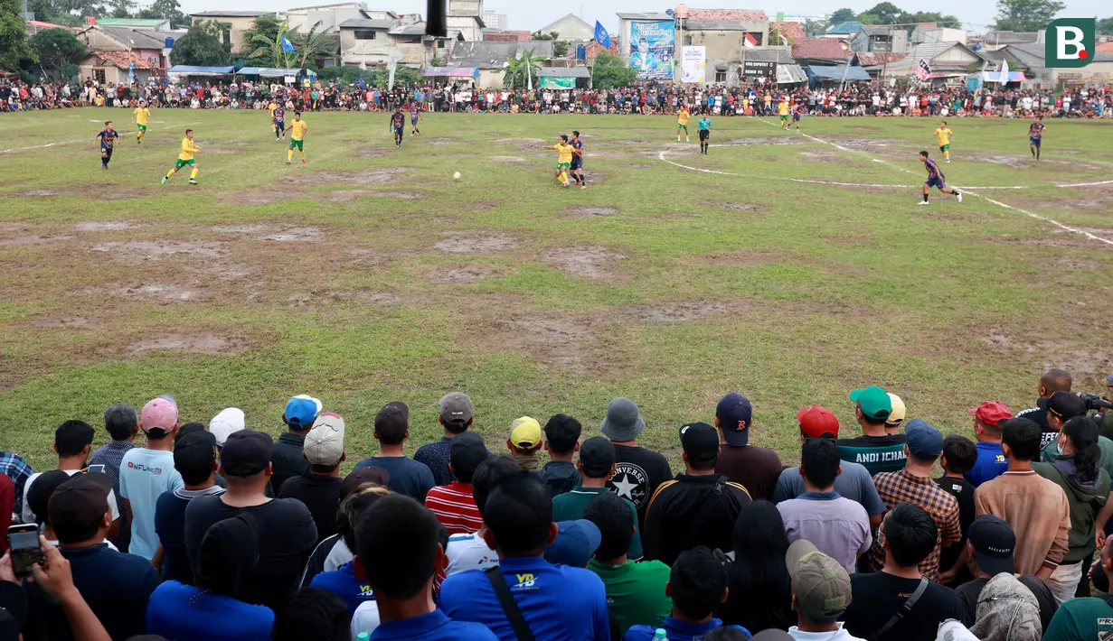 Foto: Sepak Bola Jarak Dekat, Tarkam Selalu Memikat - Indonesia Bola.com