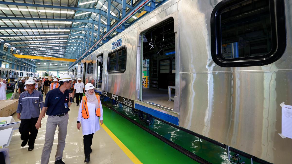 INKA Banyuwangi Genjot Produksi, Targetkan 250 Gerbong Per Tahun ...