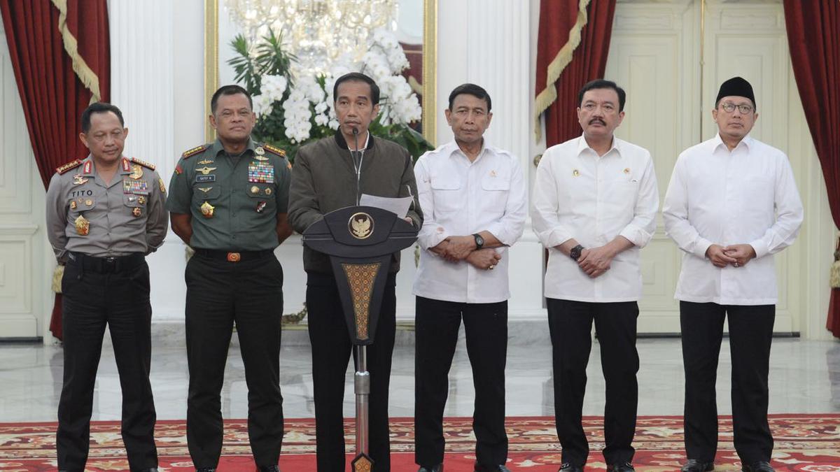 Jokowi Jawab soal Jaket Bombernya, Ternyata...