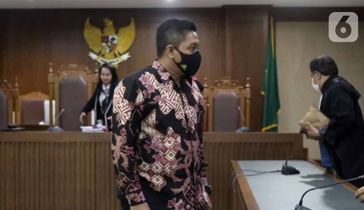 FOTO: Suap Penanganan Perkara, Mantan Penyidik KPK Stepanus Robin ...