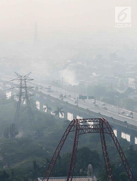 FOTO: Senin Pagi, Kualitas Udara Jakarta Terburuk di Dunia - Foto Liputan6.com