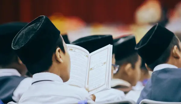 Doa Setelah Rukuk Sesuai Ajaran Rasulullah, Lengkap dengan Gerakannya ...