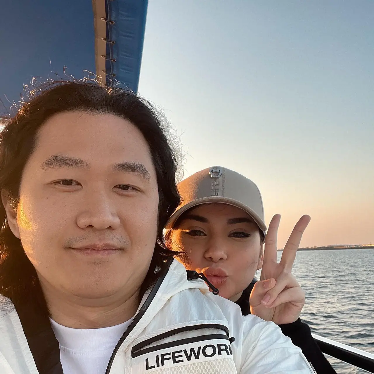 8 Tahun Menikah, Ini 6 Potret Deasy Bouman 'Kejar Tayang' dan Suami ...