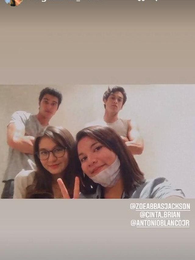 7 Potret Zoe Abbas Jackson dan Antonio Blanco Jr di Balik Layar, Kompak ...
