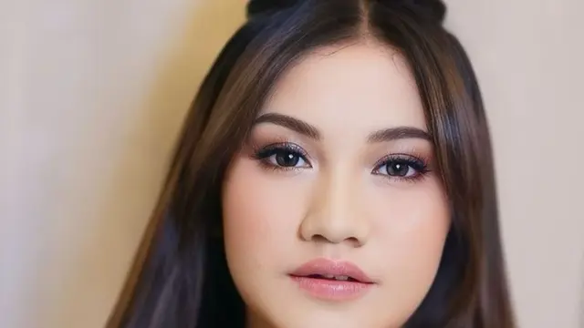 Felika Stephani Rilis Single Diary Anak Tunggal Dalam Versi Akustik ...