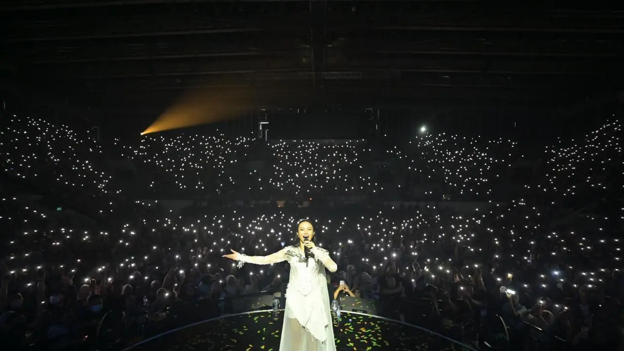 Lagu Tanda dari Yura Yunita Viral Jadi Playlist Healing Gen Z, Ini ...