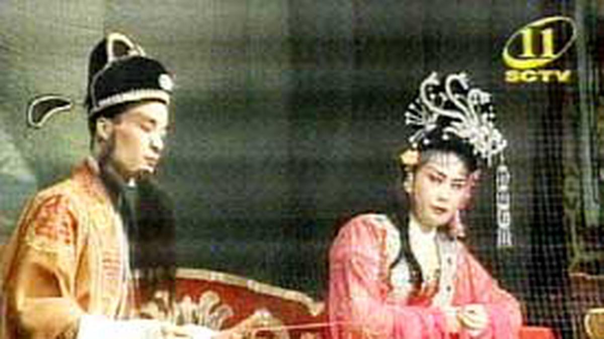 Menghibur Hantu dengan Pertunjukan Opera - Global Liputan6.com