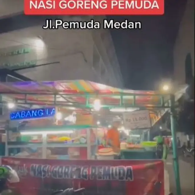 Warung Nasi Goreng Pemuda di Medan, Pesanan Sehari Bisa Sampai 2 Ribu Porsi