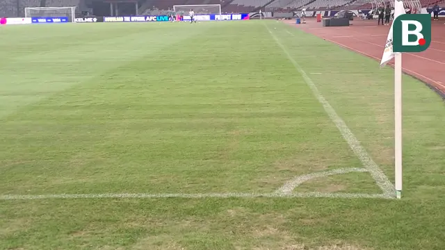 Alasan Timnas Indonesia Tetap Bermain di SUGBK, meski Rumputnya Gitu ...