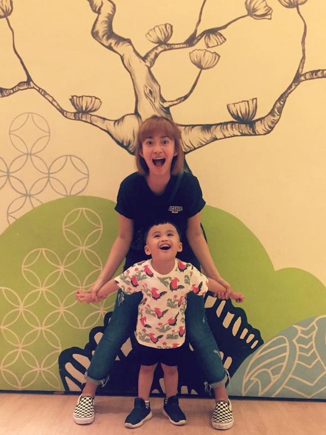 6 Potret Nerra Merlin Eks Tangga Bersama Buah Hati, Kompak dan Bikin ...