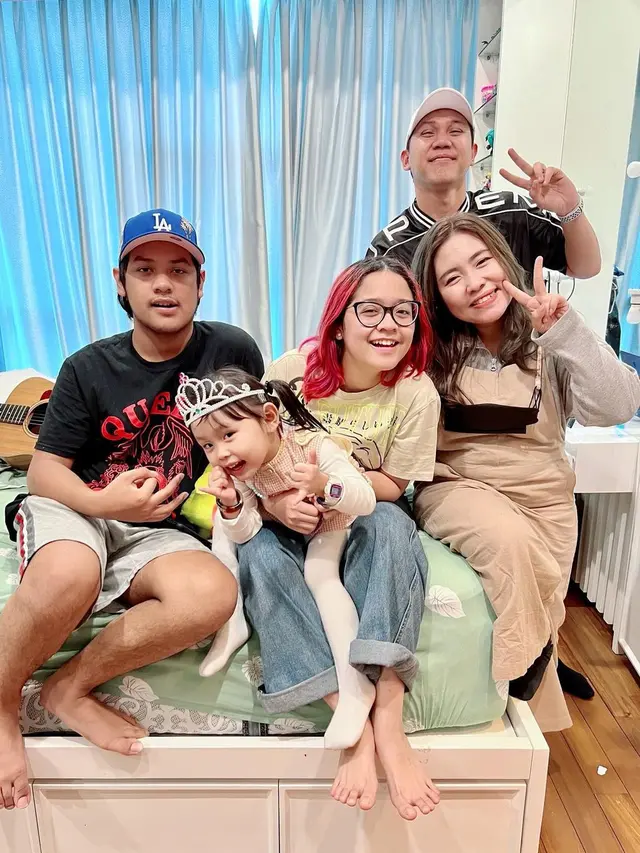 Potret Shabira Alula Adnan Bareng 6 Artis Tanah Air, Gayanya Bikin ...