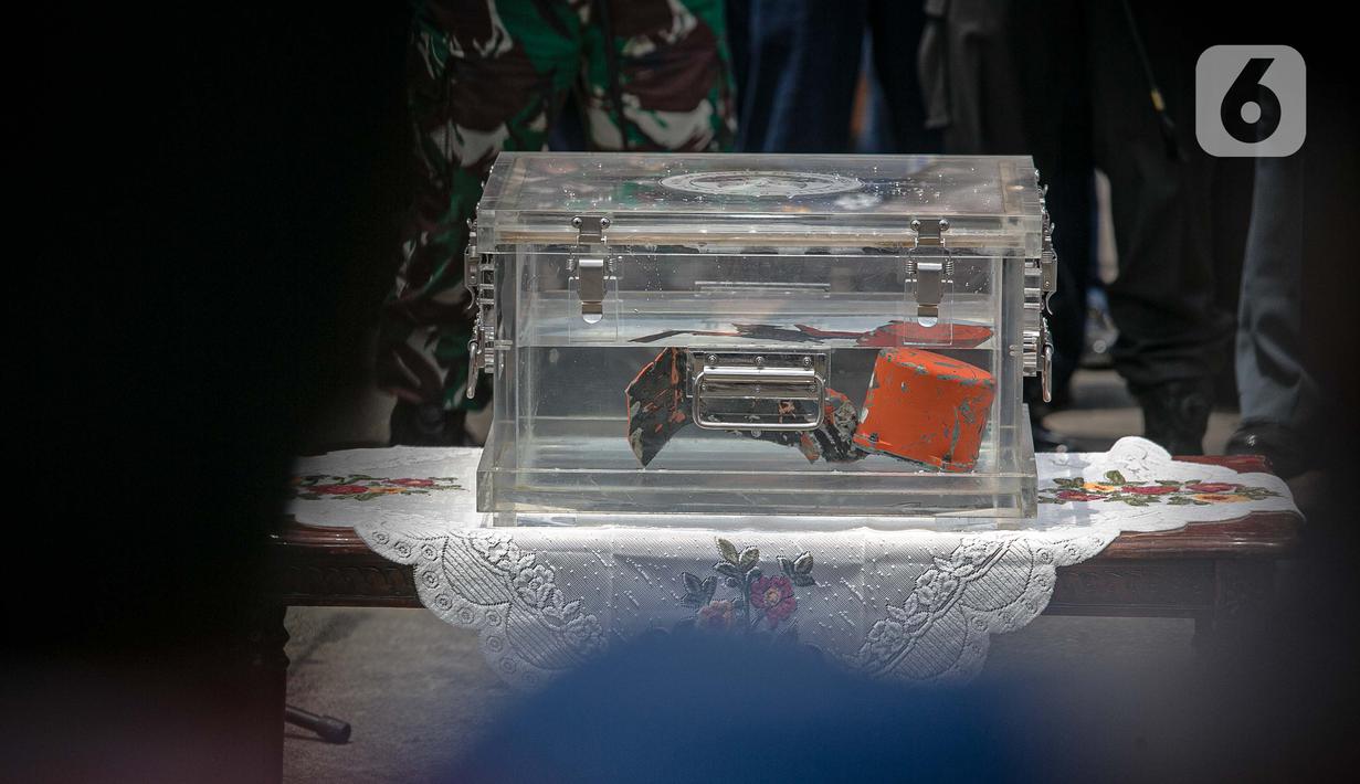 FOTO: CVR Sriwijaya Air SJ 182 Ditemukan - Foto Liputan6.com