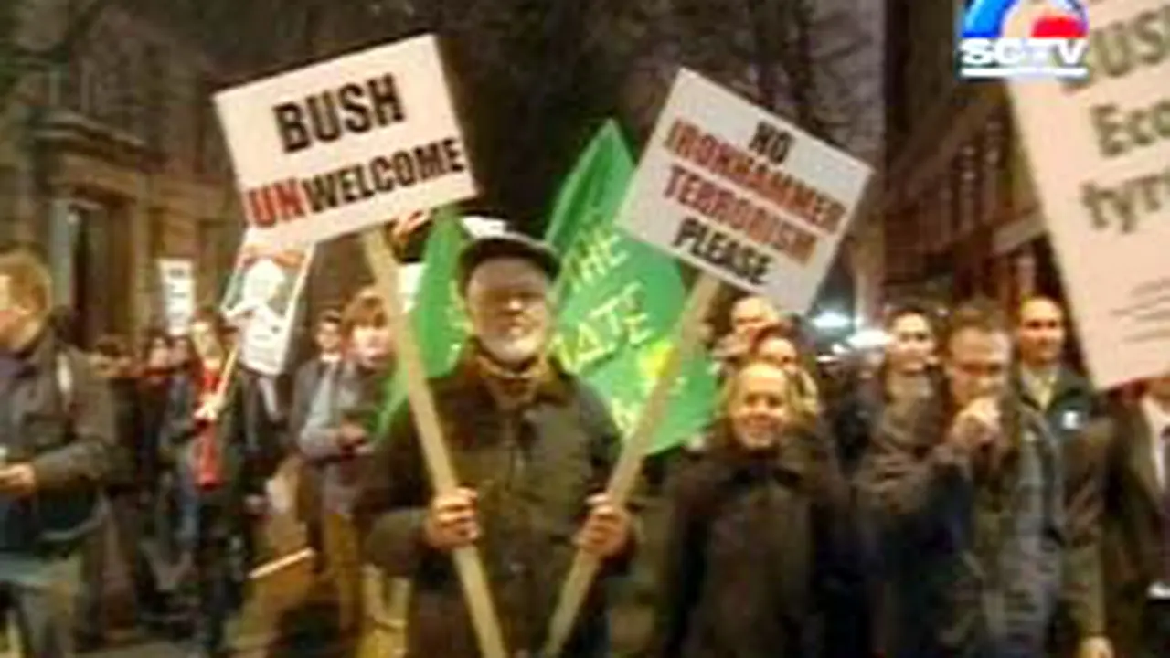 Bush Disambut Unjuk Rasa di London - Global Liputan6.com