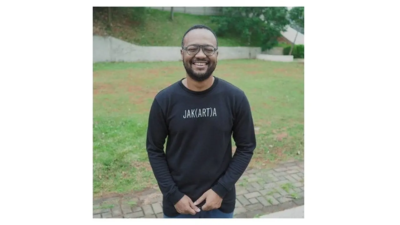 Sudah 7 Tahun Bubar, Ini 6 Potret Terbaru Vokalis Grup Tangga yang ...