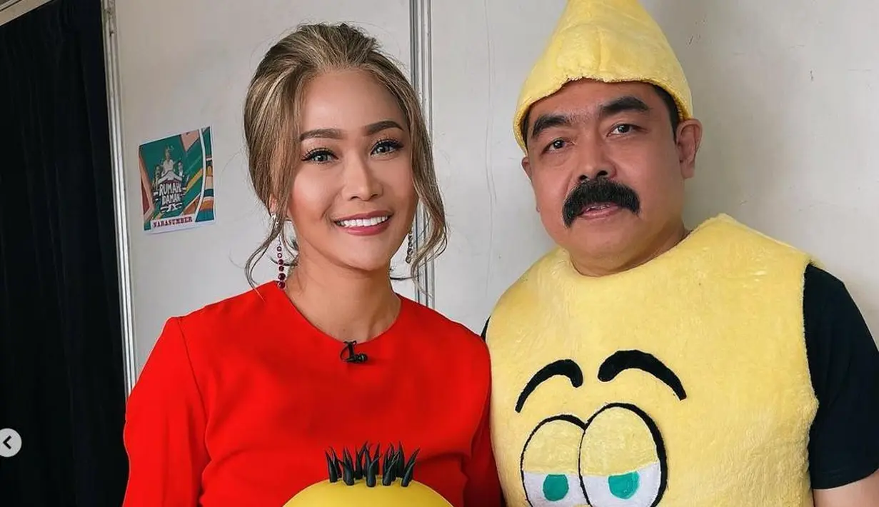 Lucunya Adam Suseno Cosplay Jadi Minion hingga Mbah Dukun - Foto ...